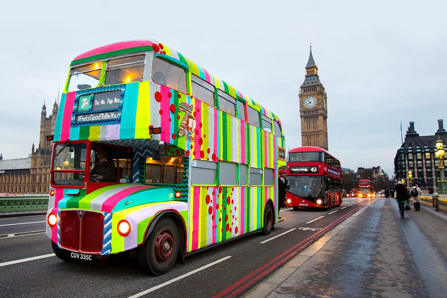 7up Knitted Bus - Ask The Impossible